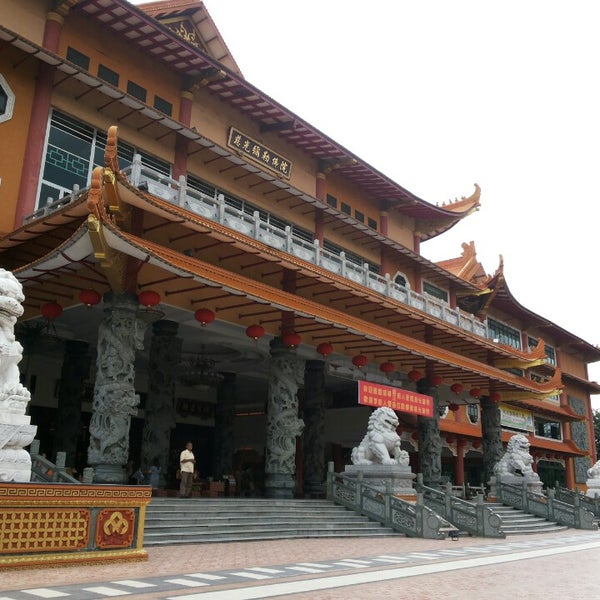 Vihara Kwan Im Cemara Asri - 1 tip