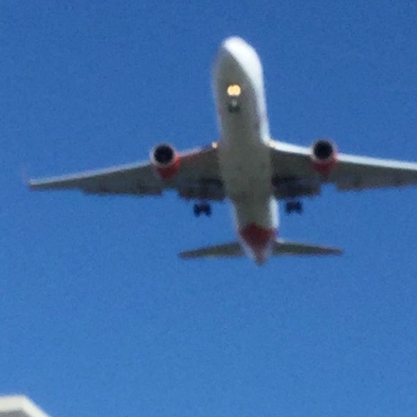 YVR Runway 26R Spotting Area - Sea Island - 6 tips
