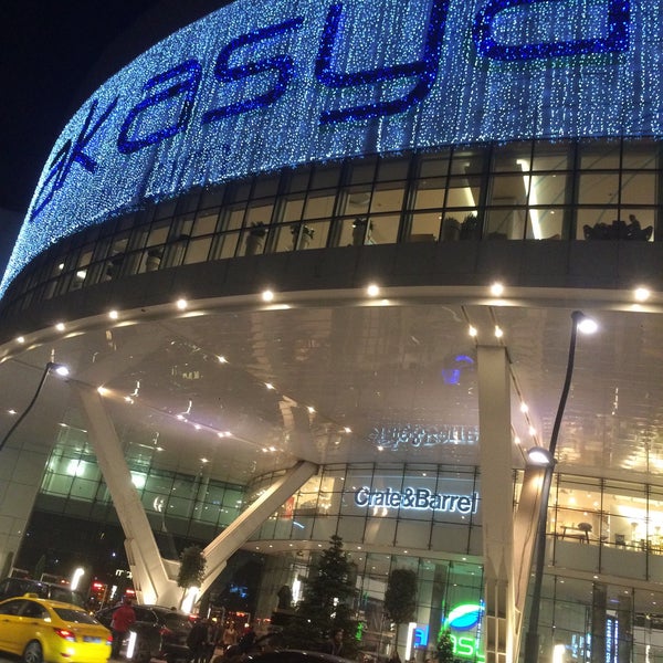 Akasya Acıbadem - Shopping Mall in Acıbadem