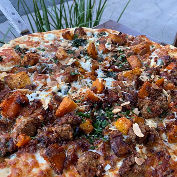 Heyday Cafe - 325 Main St