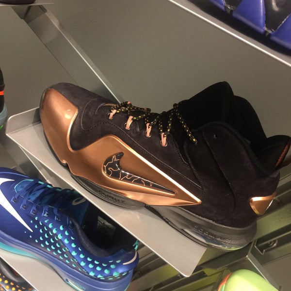 DTLR: Downtown Locker Room - Clothing Store in Baltimore