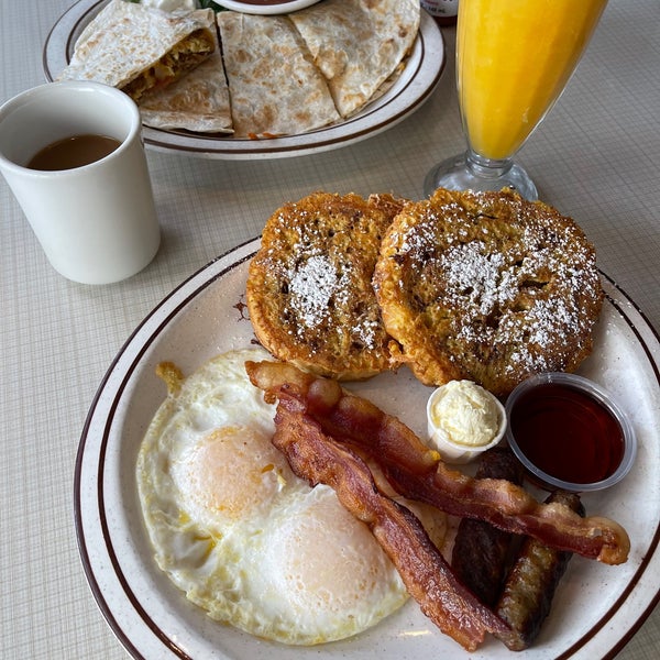 First Street Family Restaurant - 2025 1st St