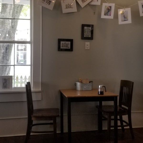 Mockingbird Café - 110 S 2nd St