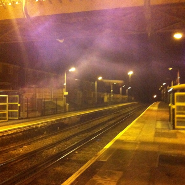 Walton Railway Station (WAO) - Rail Station in Liverpool