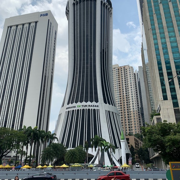 Spectrum Shopping Mall - Shopping Mall