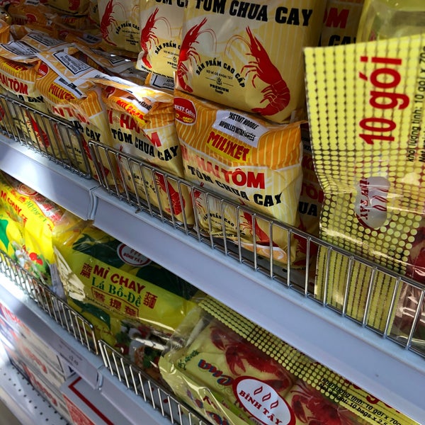 Henlong Market - Supermarket in Whalley