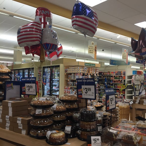 Photos at Super Stop & Shop - Newfield - Westover - Turn of River ...