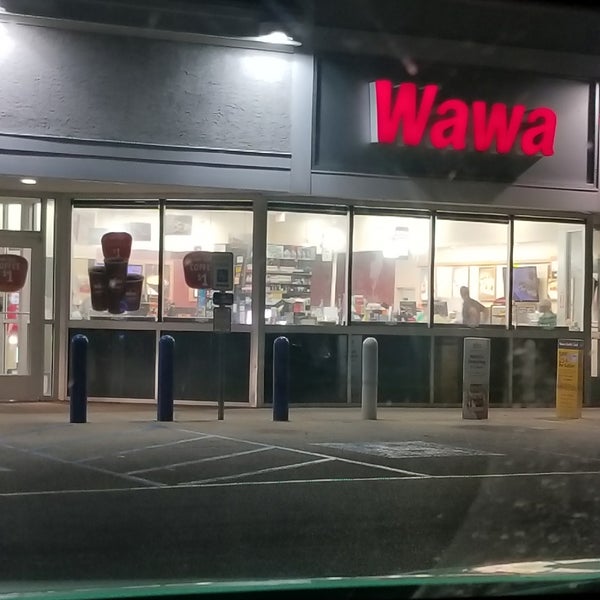 Wawa - 10 tips from 751 visitors