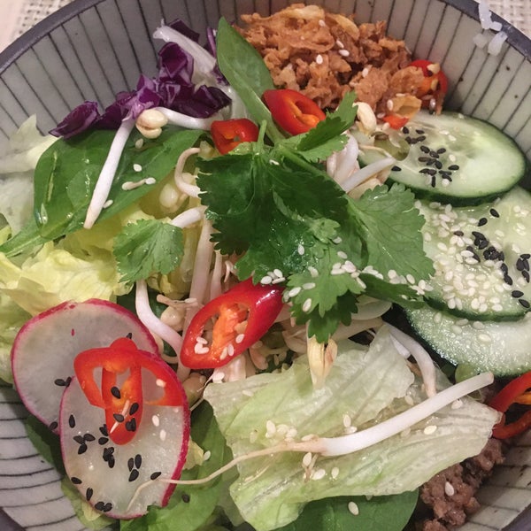 Twisted Street Kitchen - Asian Restaurant in Etu-Töölö