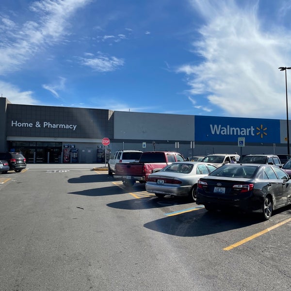 Walmart Supercenter - 820 Eastern Byp