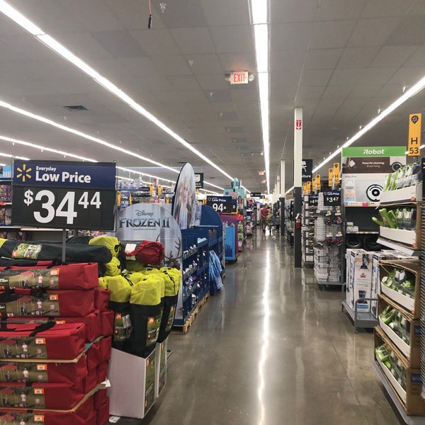 Walmart Supercenter - 820 Eastern Byp