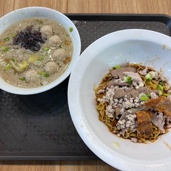 Tai Wah Pork Noodle - Noodle Restaurant