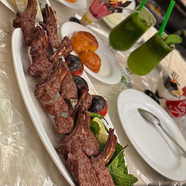 کاخ رستوران ایمانیKhakh Resturant Imani - Restaurant in Sardrud