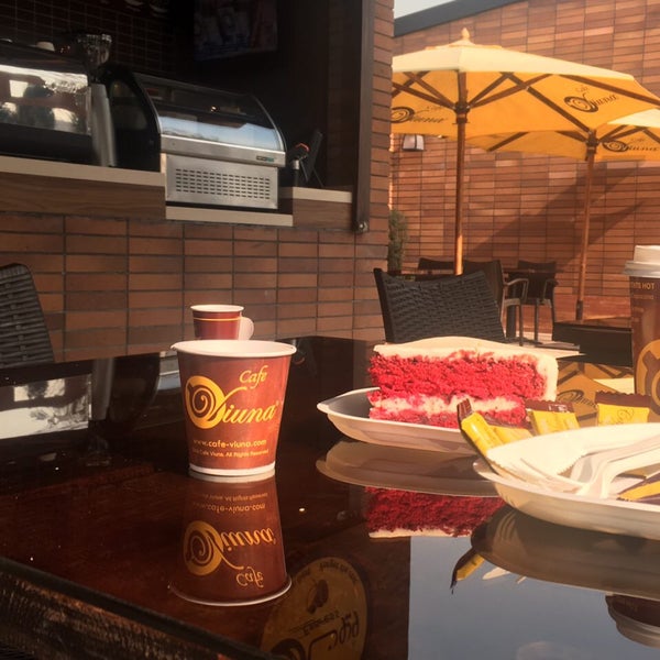 كافه ويونا پارك سايد cafe viuna - منطقه ۴ - 15 tips from 38 visitors