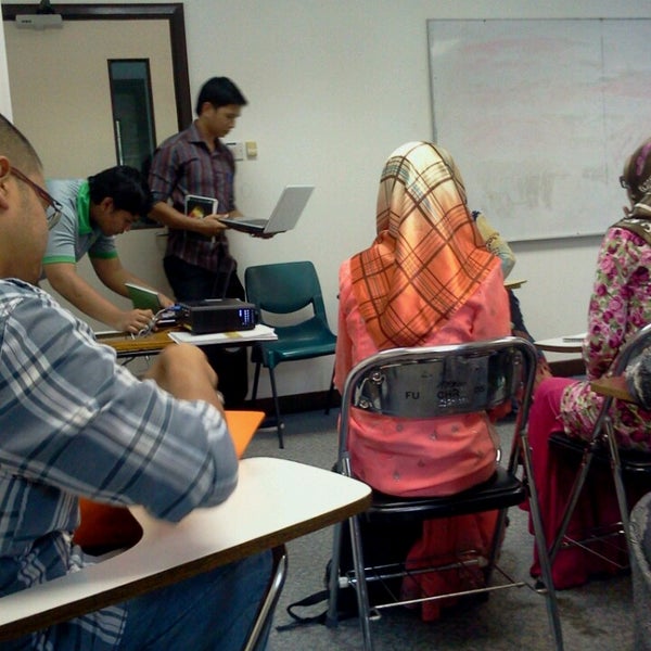Akademi Pengajian Brunei - Bandar Seri Begawan, Brunei and Muara District