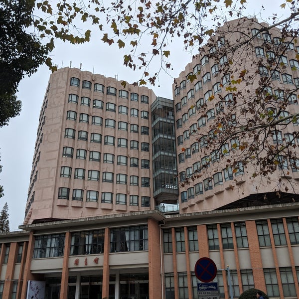 Tongji Univ. Library - Yangpu, 上海市