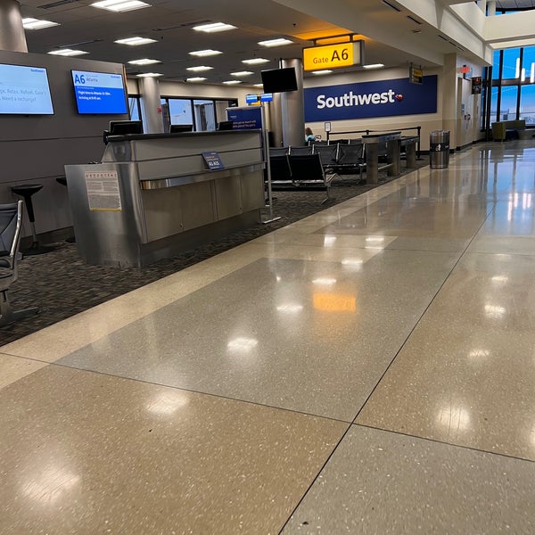 Gate A3 - Airport Gate in Columbus