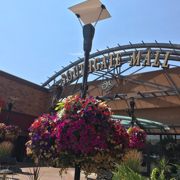 Southgate Mall - Shopping Mall in Southgate Triangle