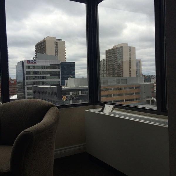 Sandman Signature Calgary Downtown Hotel - Downtown Calgary - 12 tips