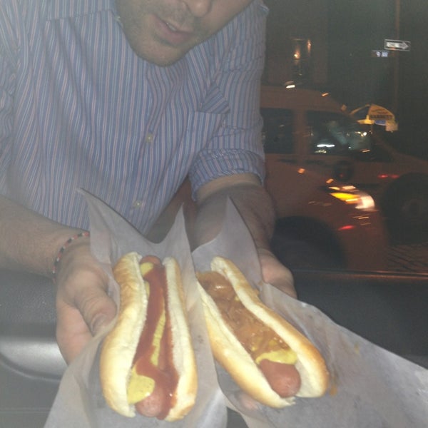 Sabrett Hot Dog Stand - Chelsea - 2 tips from 119 visitors