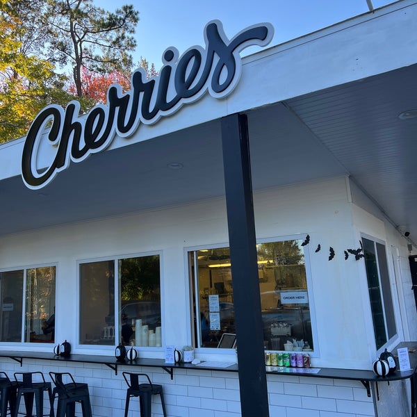Cherries Deli - 4 tips from 250 visitors