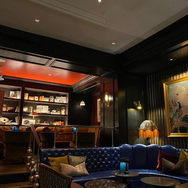 Library Bar - Financial District - 100 Front St. W