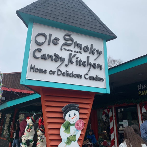 Ole Smoky Candy Kitchen - 632 Parkway