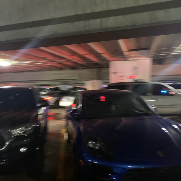 Photos at CNN Center Upper Deck Parking Lot - Downtown Atlanta - 3 tips ...