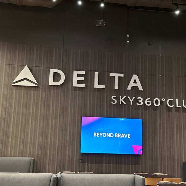 Delta Sky360° Club - Downtown Atlanta - Atlanta, GA