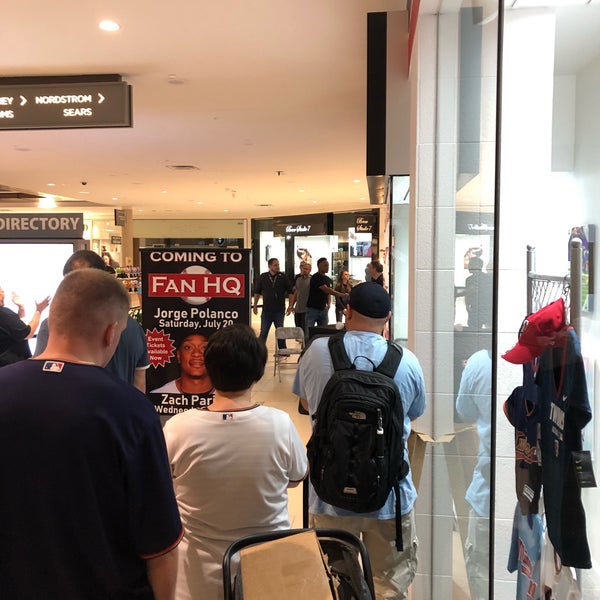 Fan HQ - Sporting Goods Shop in Minnetonka - Hopkins