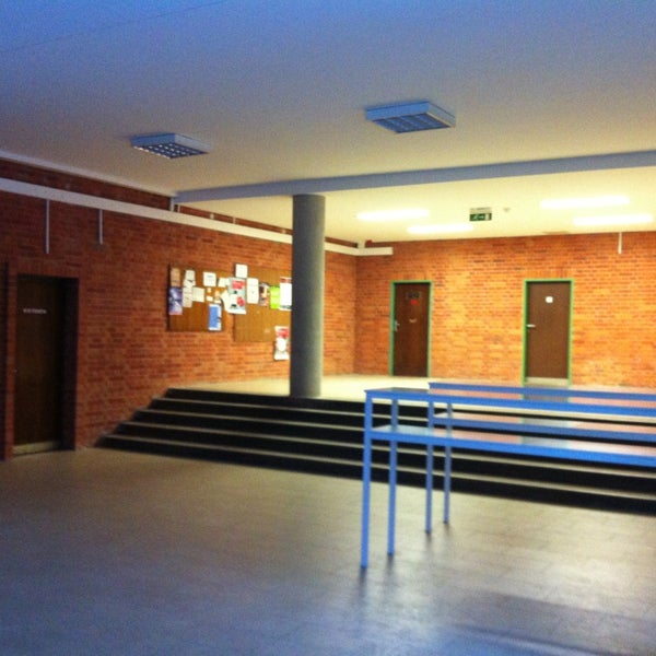 BME St épület - College Technology Building in Budapest