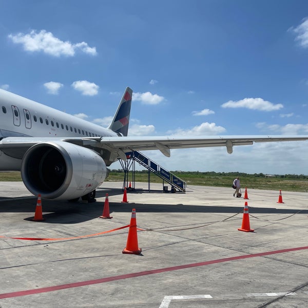 Aeropuerto Internacional Capitán FAP Guillermo Concha Iberico (PIU ...