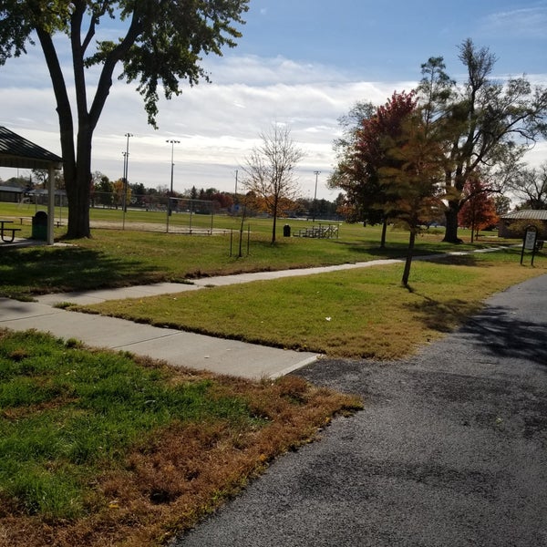 Macken Park - Howell St