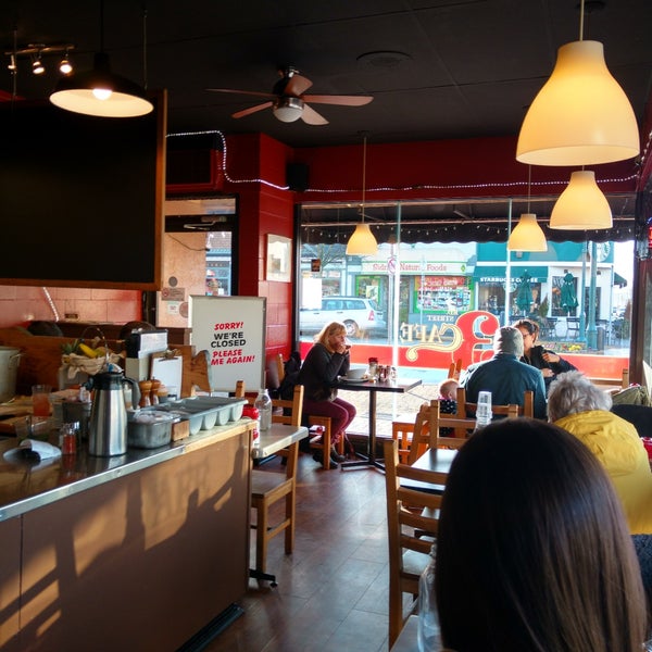 3rd Street Cafe - Breakfast Spot