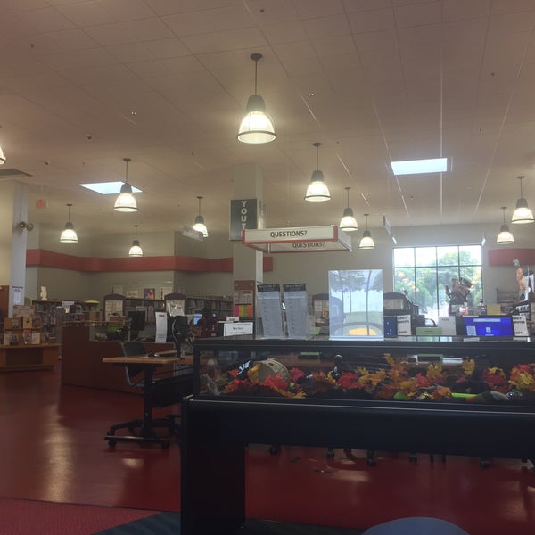 McHenry Public Library - 2 tips