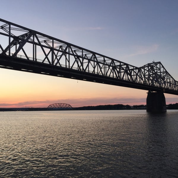 Clark Memorial Bridge - Bridge in Louisville