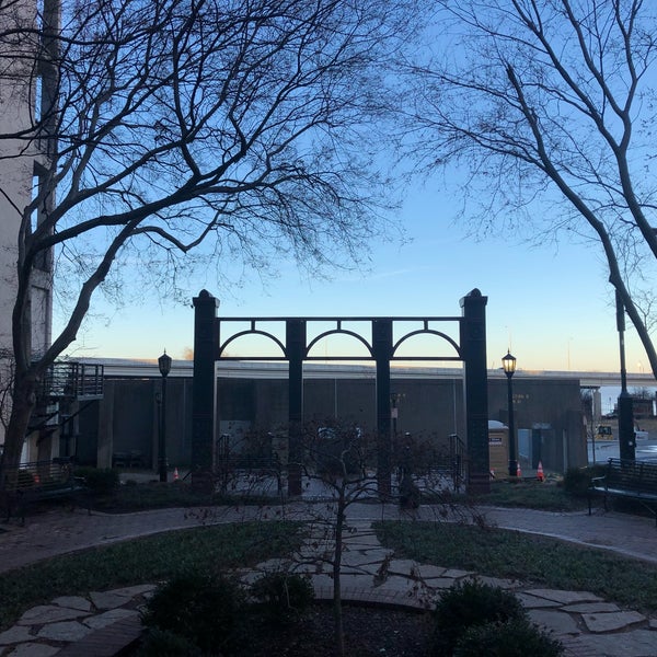 Photos at Fort Nelson Park - Central Business District - Louisville, KY