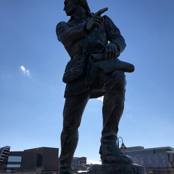 Photos at General George Rogers Clark Statue - Louisville, KY