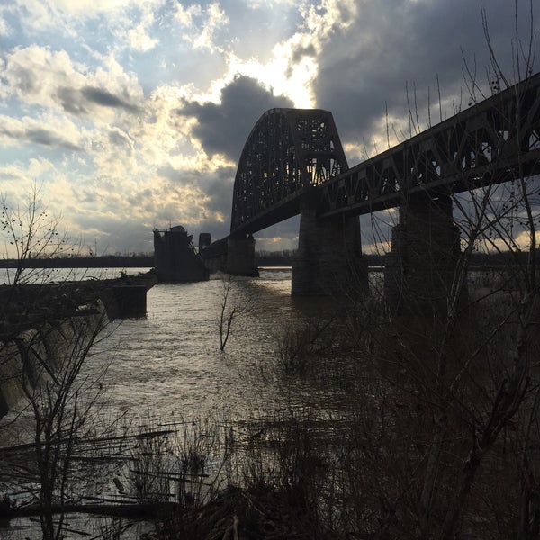 Falls of the Ohio National Wildlife Conservation Area - River in ...