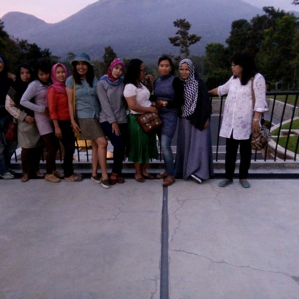 Ubaya Training Center (UTC) - Community College