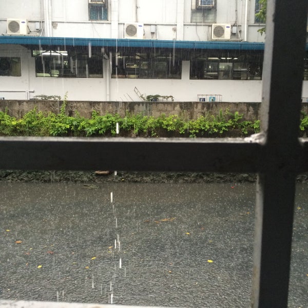 Adamson University CS Walkway - Ermita - 1 tip