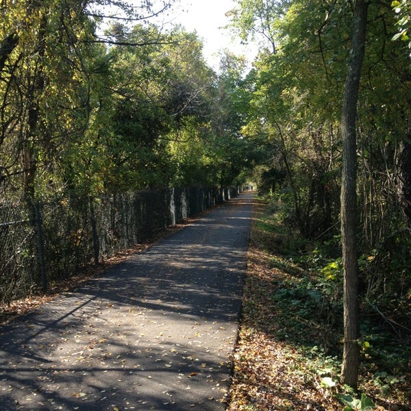 The Huckleberry Trail (Merrimac Road Entrance) - Hiking Trail