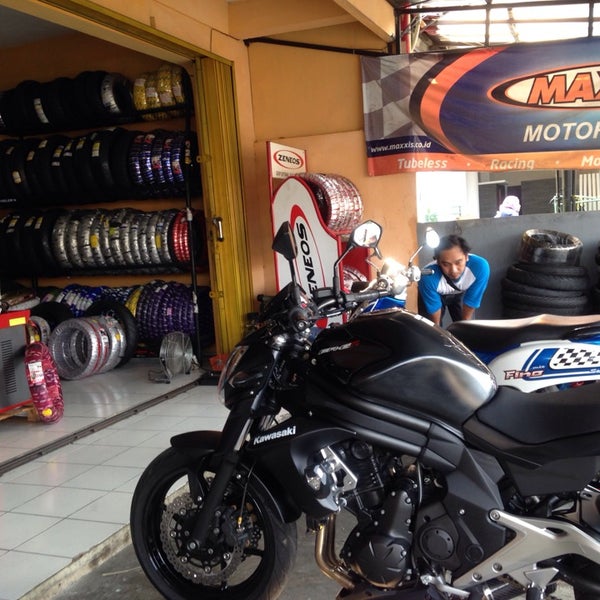 Rumah Ban Motor - Cilandak - 2 tips from 48 visitors