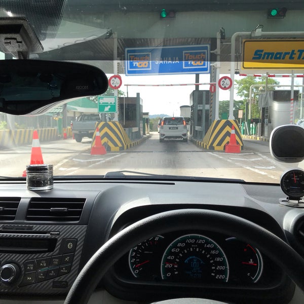 Photos at Plaza Tol Pagoh - 13 tips from 6058 visitors