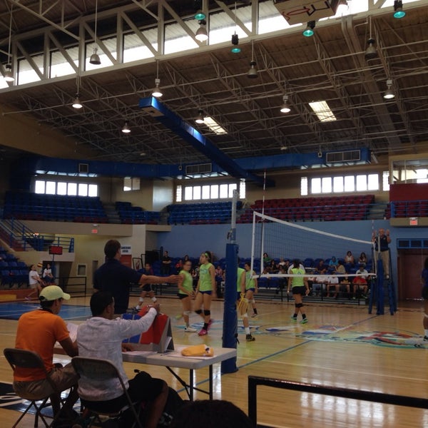 Coliseo Rebekah Colberg Cabrera - Sports and Recreation