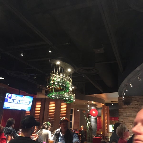 Red Robin Gourmet Burgers and Brews - 34 tips