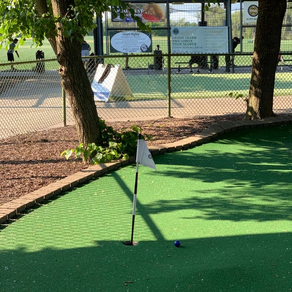 Diversey Mini Golf - Lakeview - 6 tips from 459 visitors