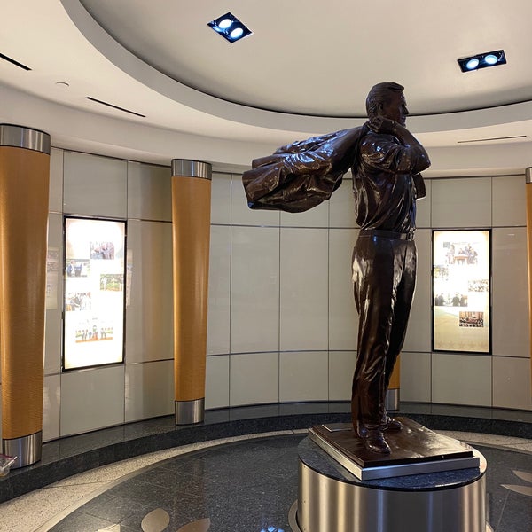 George H.W. Bush Statue "Winds of Change" - Public Art in Houston