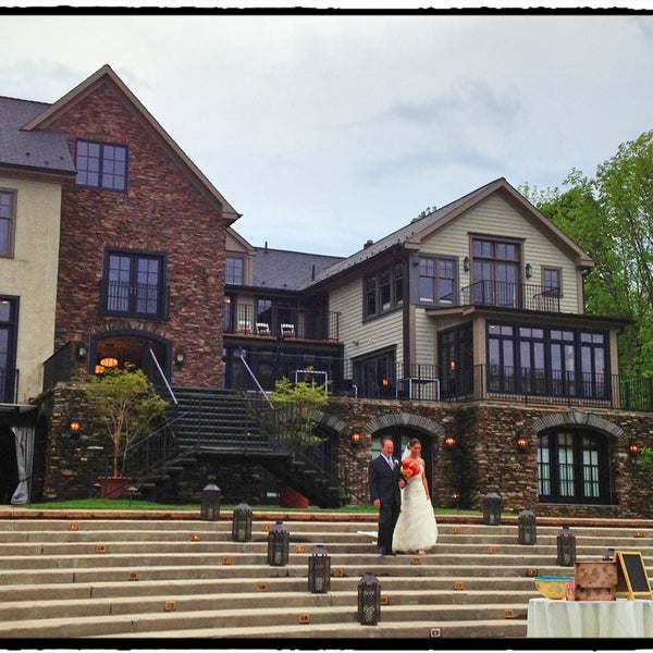 The Lake House Inn - Event Space