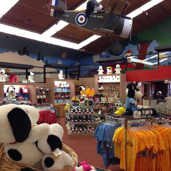 Snoopy's Gallery And Giftshop - 3 tips